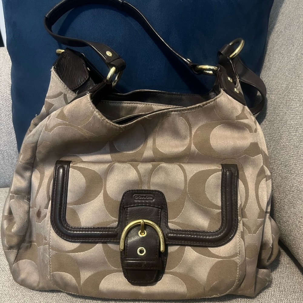 Coach Signature 3 Compartment Shoulder Bag - Gem